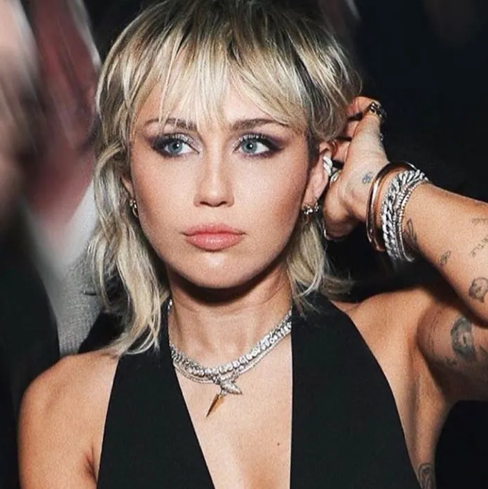 Miley Cyrus 6 AI Voice Generator | Jammable AI Covers